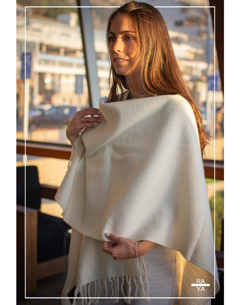 Ruana Clásica | RAYA ponchos - Hechos a mano en telar artesanal – RAYA ...
